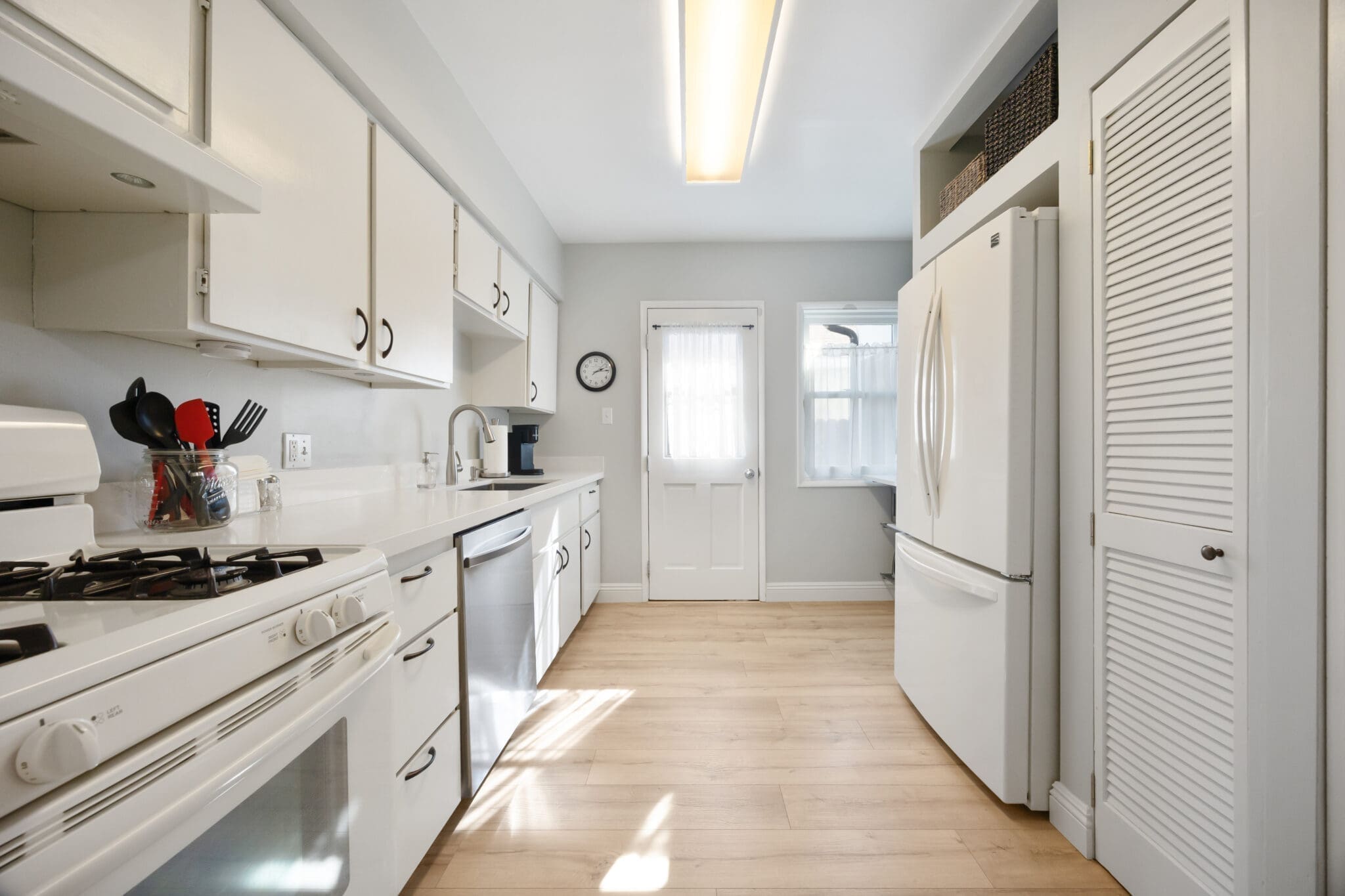 10742 Sharon Ave. Sunland, CA 91040 | The "Donut Guy" Realty Group